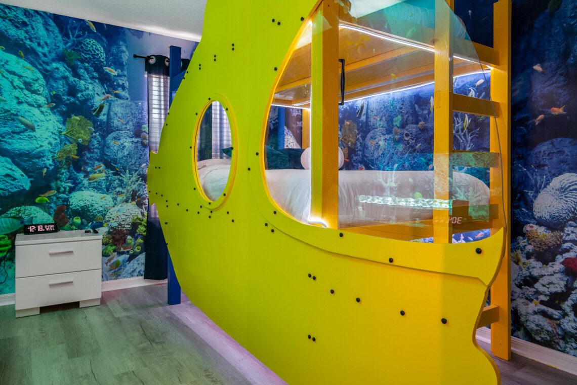 Solara Resort townhome 5BD/4BA Peppa's Yellow Submarine